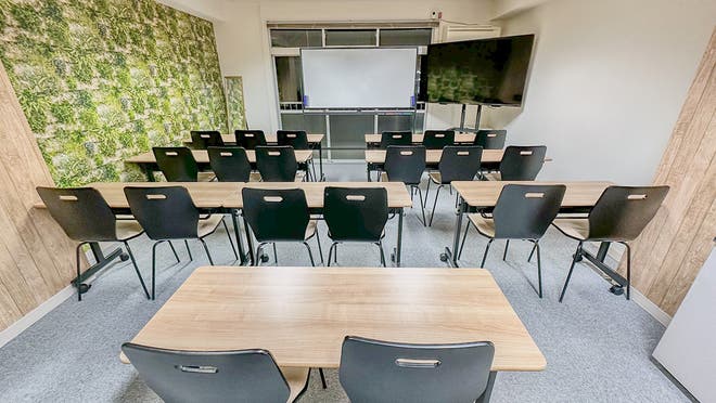 完全個室・Wi-Fiあり【広電胡町駅徒歩2分】きれいなスペースで快適な会議・セミナー・グループワーク会議ができる!の写真1