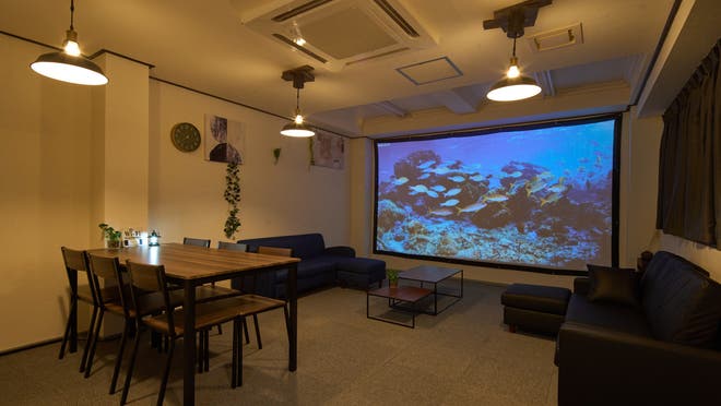 【20名収容】平塚駅西口徒歩5分! 特大スクリーン有!贅沢な空間で特別な一日を:湘南エリアのレンタルスペース!の写真23