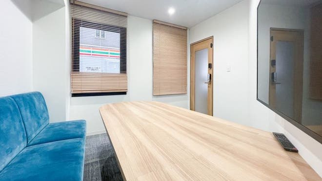 【高田馬場駅徒歩3分】モニター・高速Wi-Fi完備🌼5名会議室✨オープンラウンジ併設で来客対応にも◎の写真4