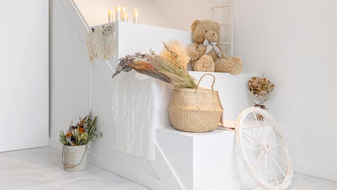 【花溢れる白の世界】大型ドライフラワー・かすみ草|天蓋ベッド|猫足バスタブ|階段|撮影機材無料の写真10