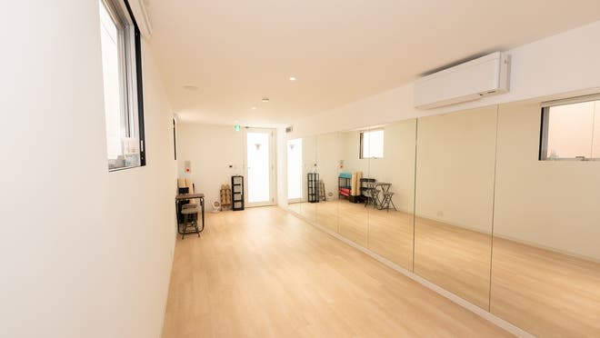 【築地駅30秒、新富町駅2分】ダンス・ヨガ・撮影などにおすすめ☆1日1回スタッフ完全清掃のスタジオの写真2