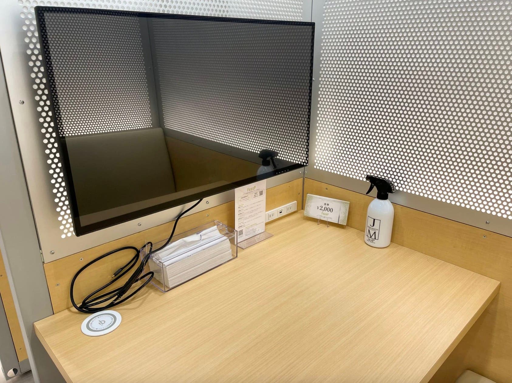 🌟1人のテレワークに最適🌟【新宿駅西口徒歩4分｜コワーキングスペース｜10S】半個室/無料Wi-Fi/電源/31.5inモニターの写真7