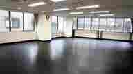80㎡の広々スタジオ 明大前駅から徒歩2分の写真2