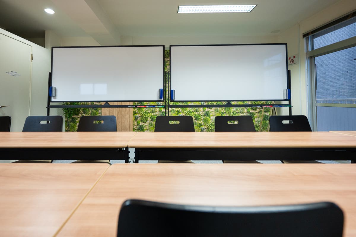 完全個室・Wi-Fiあり【広電胡町駅徒歩2分】きれいなスペースで快適な会議・セミナー・グループワーク会議ができる！の写真5