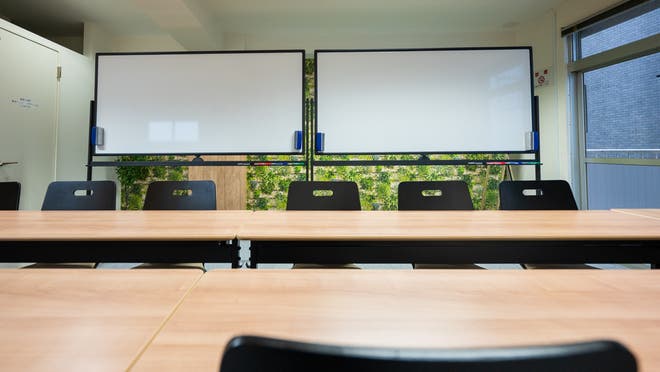 完全個室・Wi-Fiあり【広電胡町駅徒歩2分】きれいなスペースで快適な会議・セミナー・グループワーク会議ができる!の写真5