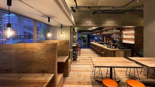 池尻大橋駅北口徒歩3分 【スポーツ観戦可】キッチン&調理器具/プロジェクターマイク付きの路面会場の写真1