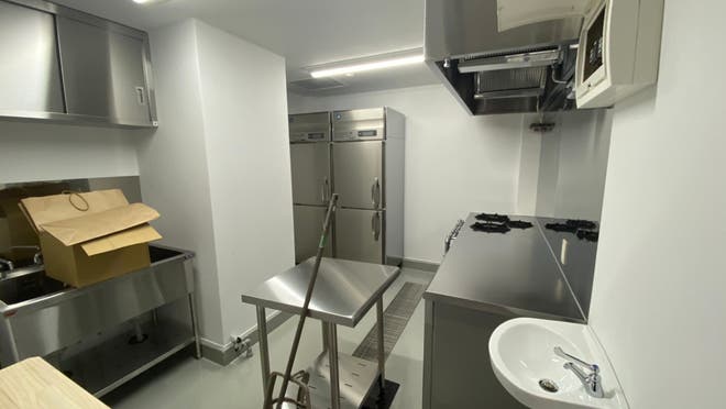 日本橋浜町!厨房設備完備のキッチンスペース!の写真2