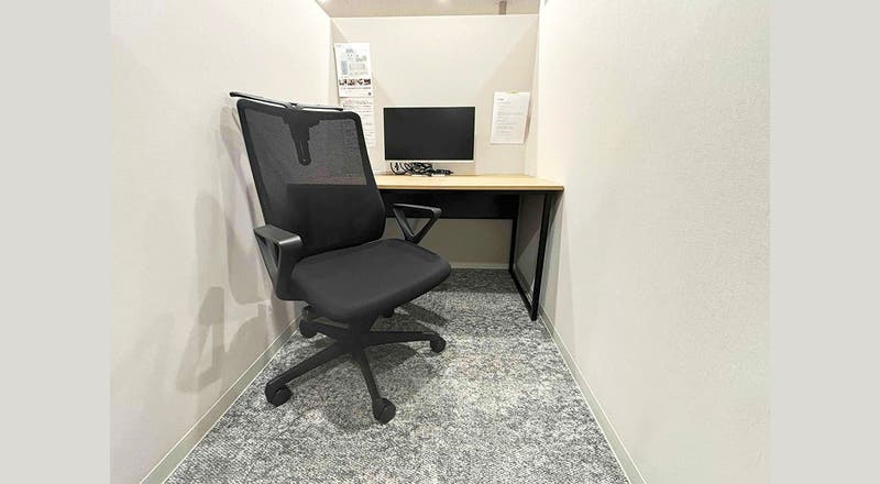 半個室ブース(席指定なし)【大宮駅2分】✨24h完全無人営業✨勉強・Web会議✨モニター(一部除く)/フリードリンク/WiｰFi