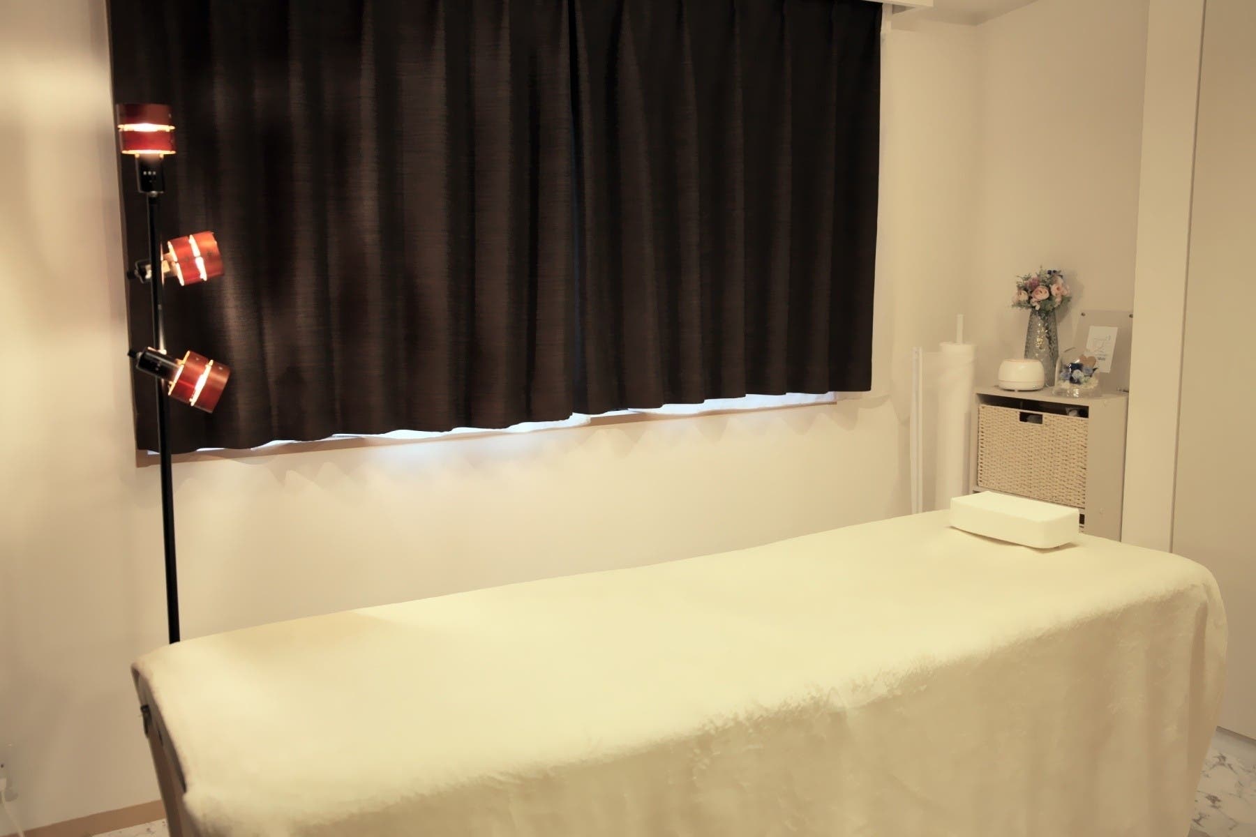 中目黒駅から徒歩6分！脱毛．ホワイトニングマシーンあり！研修や撮影でもお使いください✨個別商談スペース駐車場あり‼️の写真3