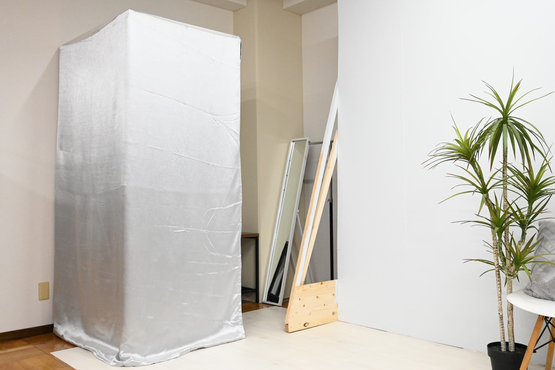 【宇都宮駅より車で5分】🎊広々70㎡で自然光◎🎉最大20名利用可✨駐車場10台有り✨バス停より徒歩10秒でアクセス◎の写真9