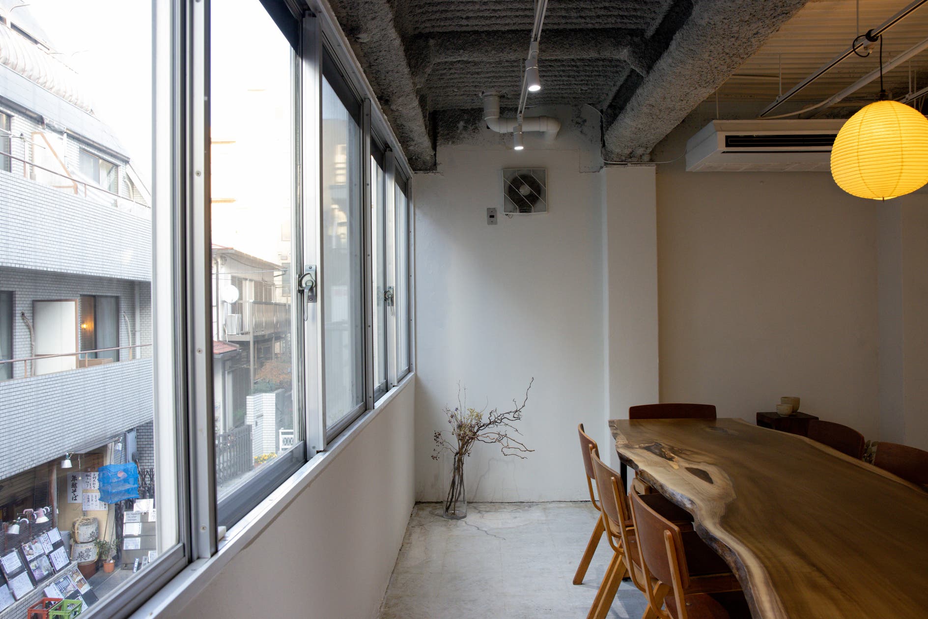 駅近徒歩30秒！45平米のシロハコスタジオ。展示会やフリマ等のイベントにおすすめの写真7