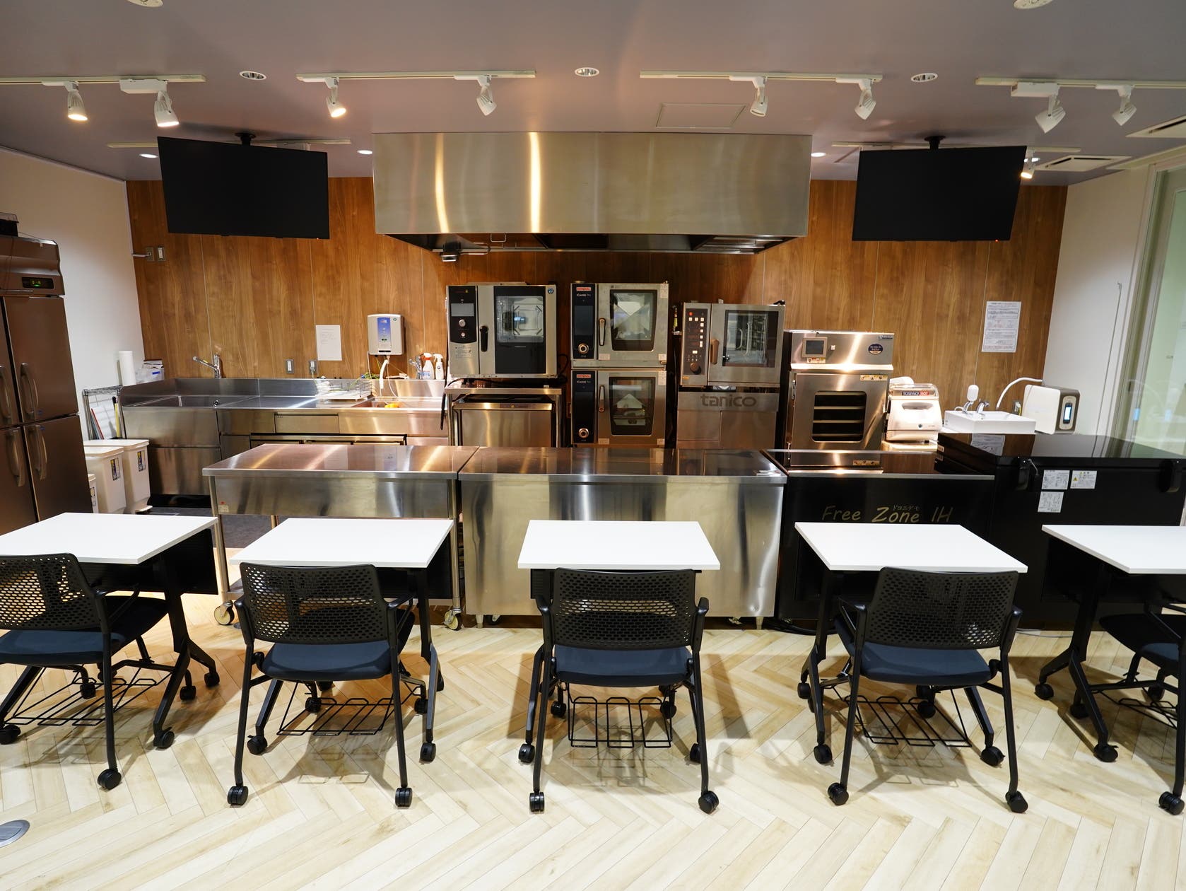 そうざい製造業・菓子製造業の営業許可を取得している業務用厨房レンタルキッチン イベントやキッチンカーの仕込み、試作品作りにの写真14