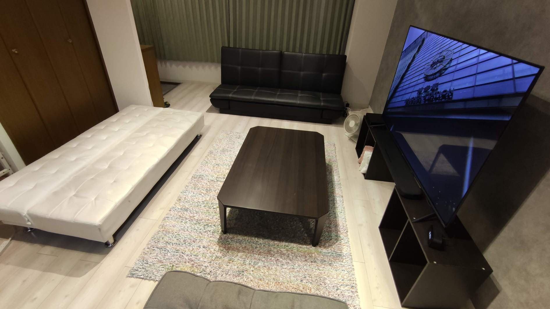 多人数での推し活、パーティー、デートに！🥳スーパー・コンビニそば🏪65インチ4K、迫力の音響🎥禁煙🚭清潔✨野間602の写真5