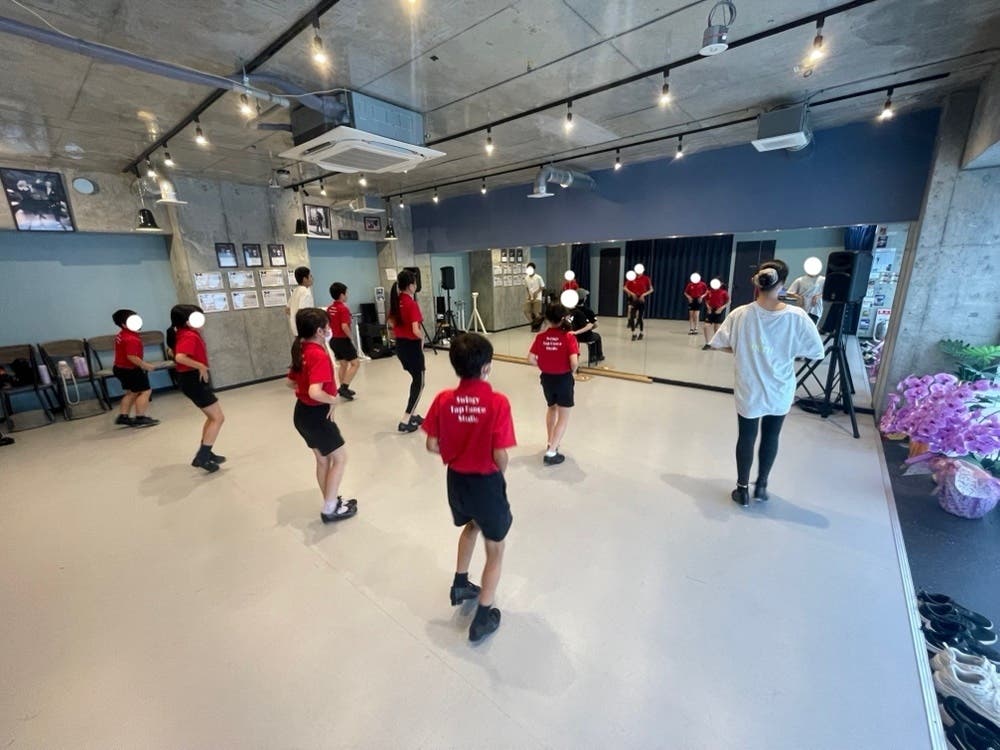 柏駅から徒歩6分のダンススタジオの写真1