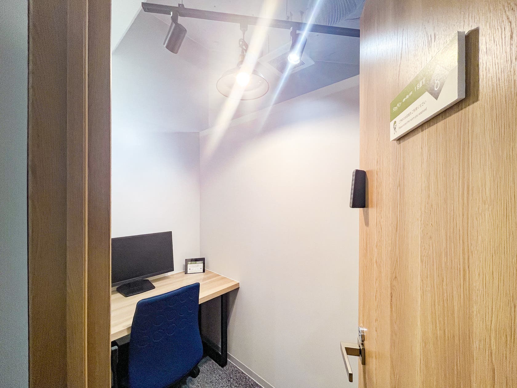 【高田馬場駅徒歩3分】モニター付き1人用ワークスペース🌼Wi-Fi完備🌼✨会議/テレワーク/勉強などに✨の写真4