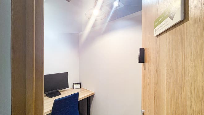 【高田馬場駅徒歩3分】モニター付き1人用ワークスペース🌼Wi-Fi完備🌼✨会議/テレワーク/勉強などに✨の写真4