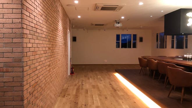 福津市最大30名収容✨ オシャレスペース レストラン バー🍷業務用キッチン📶Wi-Fi 推し活 🎬100インチスクリーンの写真3