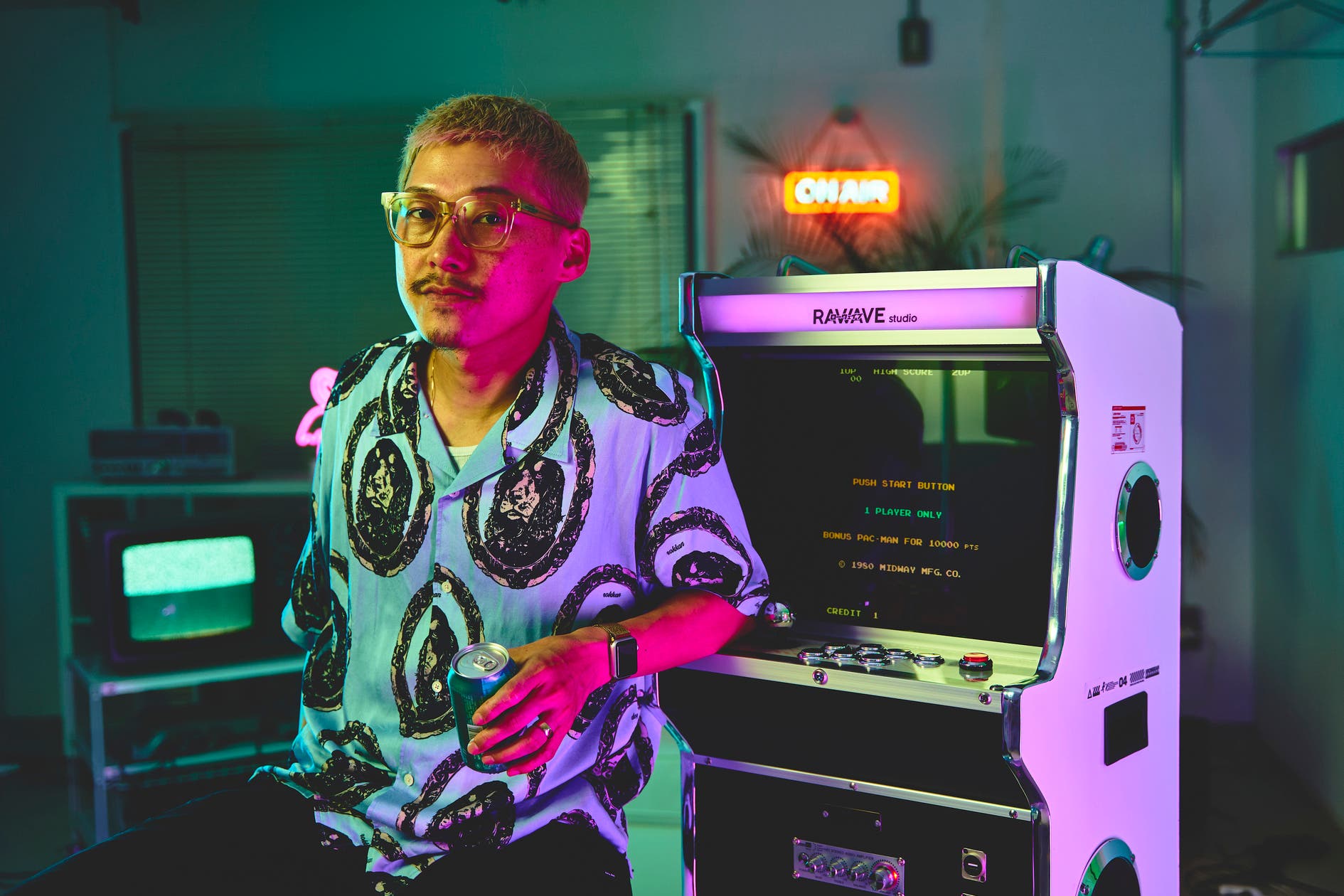 "RETRO FUTURE"や"CYBER PUNKをテーマにしたスペース【RAWAVEスタジオ】の写真5