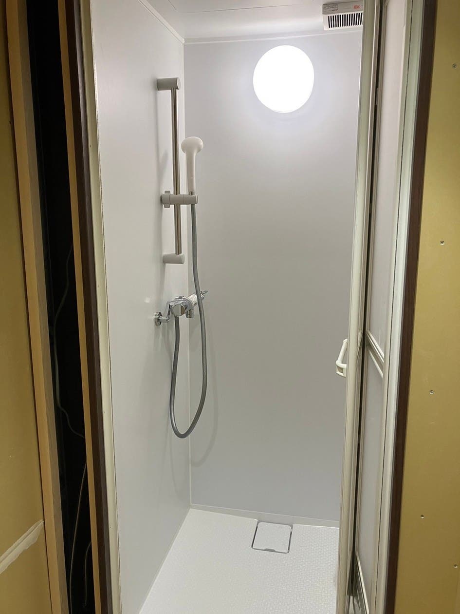 【下落合駅3分】新宿駅へ2駅5分🚃着席最大9名🪑最上階・日当たり良好🌞新宿ビル群を眺めながら食事会・料理会・パーティーを🌃の写真6