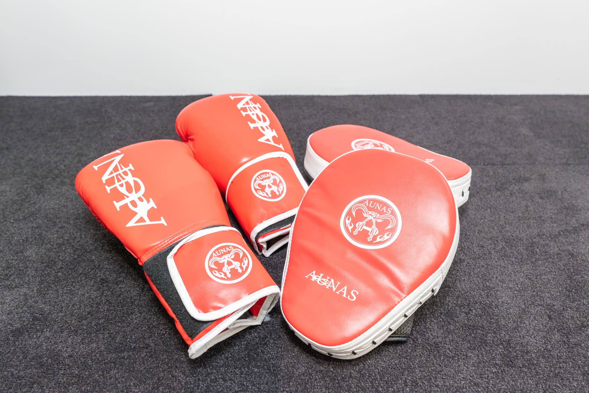 【築地駅30秒/新富町駅2分】1日1回スタッフ完全清掃のハイクオリティレンタルジムの写真12