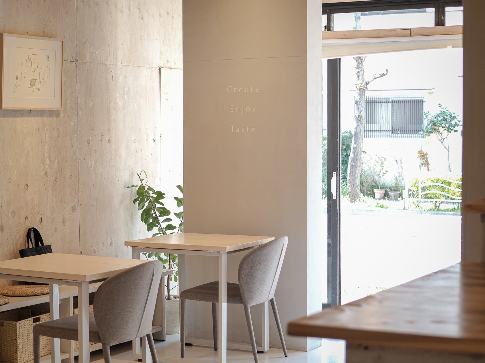 【清澄白河・森下駅徒歩6分】天高3M・奥行9M・天然木100%の真っ白カフェ空間の写真7