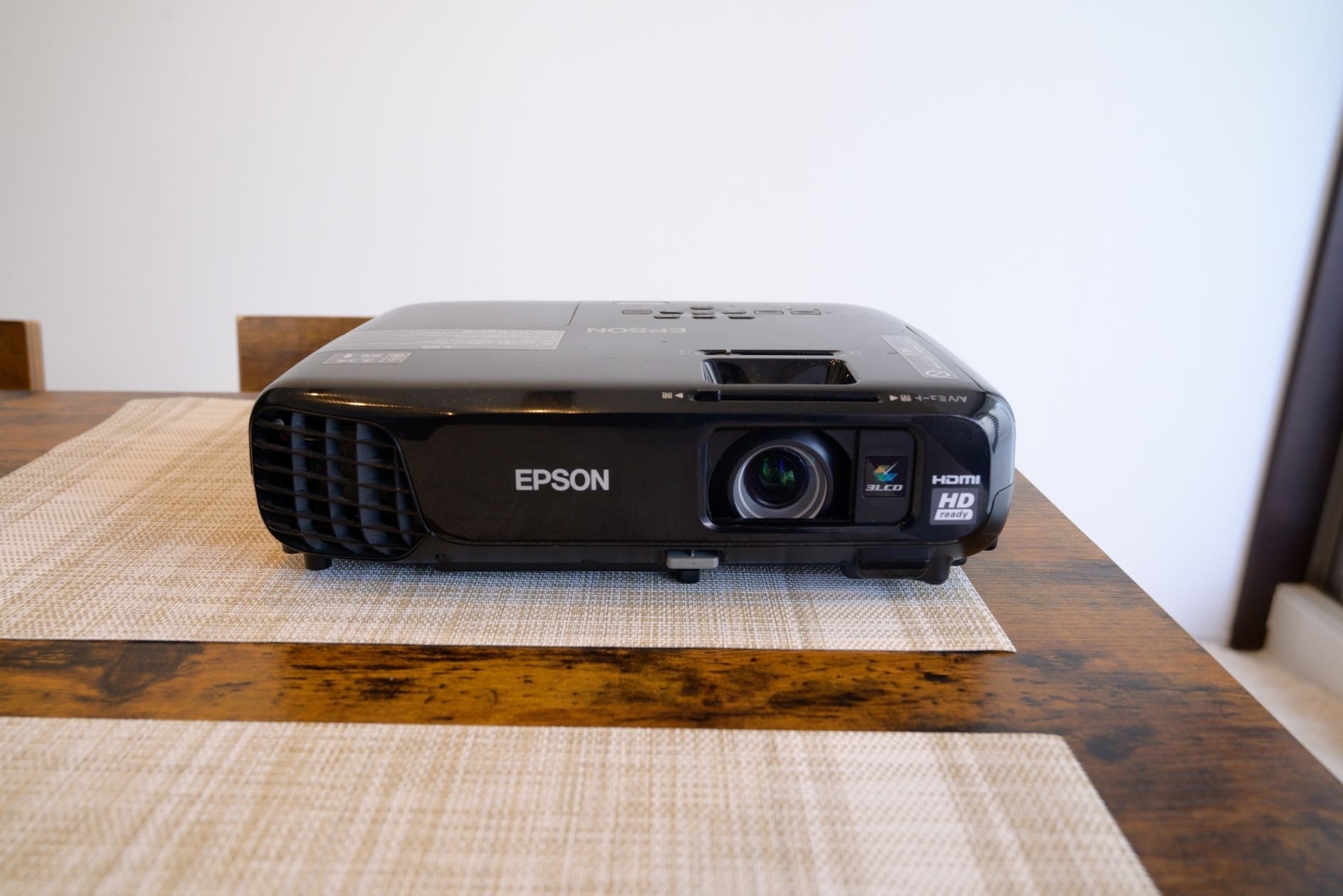 【無料設備】プロジェクター・DVDプレイヤーの画像1