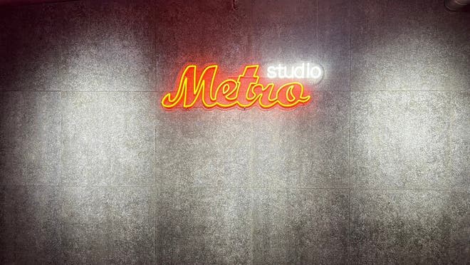 「Aスタジオ」綱島駅東口から徒歩2分の好立地!舞台並みの照明設備を完備した、オシャレで広い!撮影やリハーサルに最適なスタジオの写真5