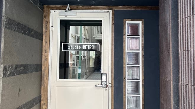「Aスタジオ」綱島駅東口から徒歩2分の好立地!舞台並みの照明設備を完備した、オシャレで広い!撮影やリハーサルに最適なスタジオの写真8