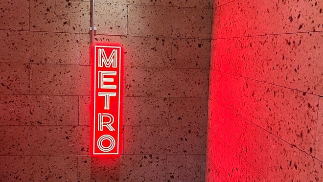 「Aスタジオ」綱島駅東口から徒歩2分の好立地!舞台並みの照明設備を完備した、オシャレで広い!撮影やリハーサルに最適なスタジオの写真10