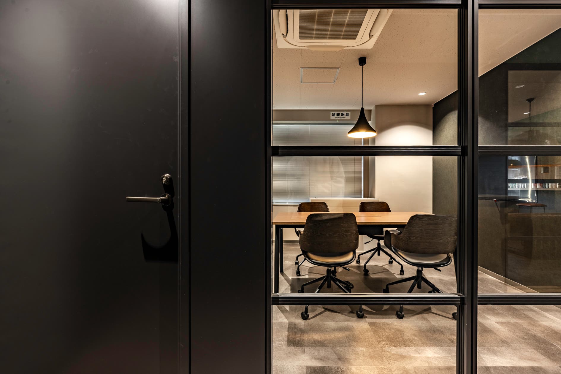 スペモ🏰会議💻ワークショップ📖モニター完備✨勉強会👨‍🏫テレワーク💻作業部屋✍️502_SpemoWork池袋2nd（9階）の写真14