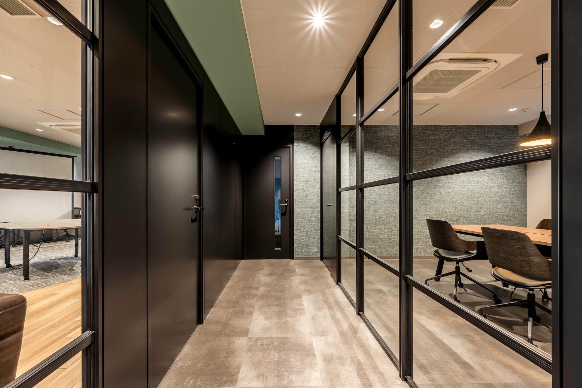 スペモ🏰会議💻ワークショップ📖モニター完備✨勉強会👨‍🏫テレワーク💻作業部屋✍️502_SpemoWork池袋2nd（9階）の写真6