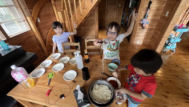 プライベートに使えるログハウスと庭の写真13