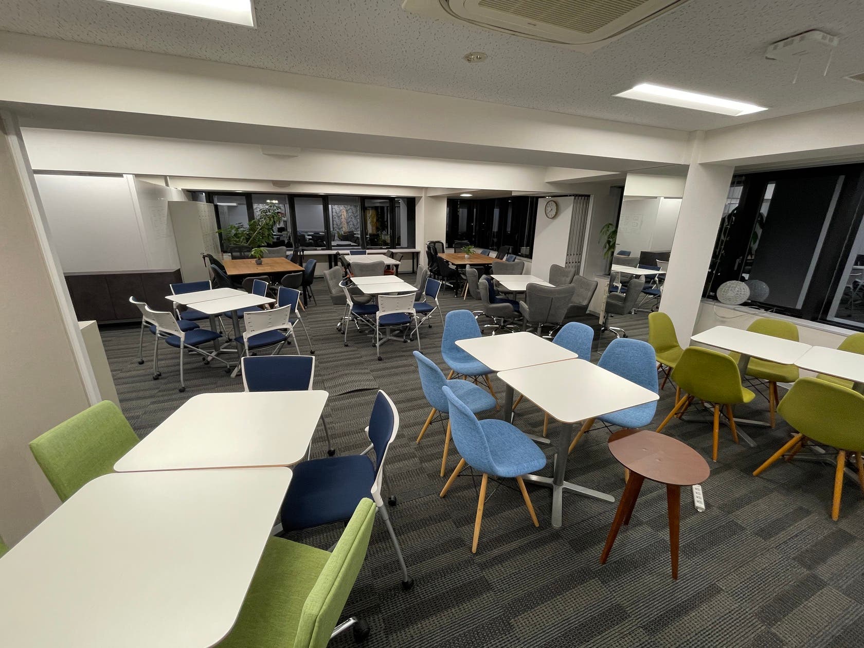 【松屋銀座の近く】最大50名着席/オフサイトMTG・パーティー/飲食アルコール類持込OK/カジュアルな雰囲気でリーズナブルの写真5