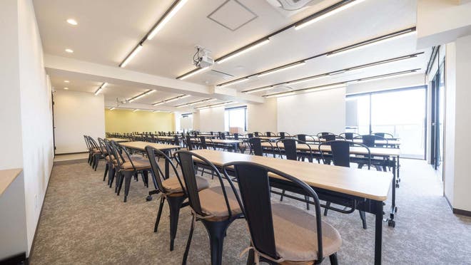 8A【新宿御苑前駅2分】69名着席の会議室!設備・備品が充実♪Wi-Fi無料!清掃で衛生面も安心♥便利な駅近の写真1