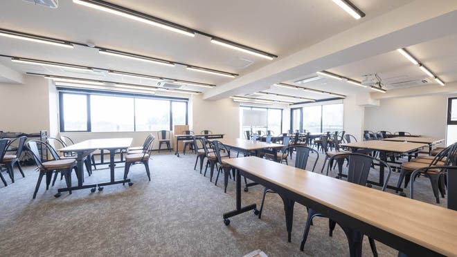 8A【新宿御苑前駅2分】69名着席の会議室!設備・備品が充実♪Wi-Fi無料!清掃で衛生面も安心♥便利な駅近の写真8