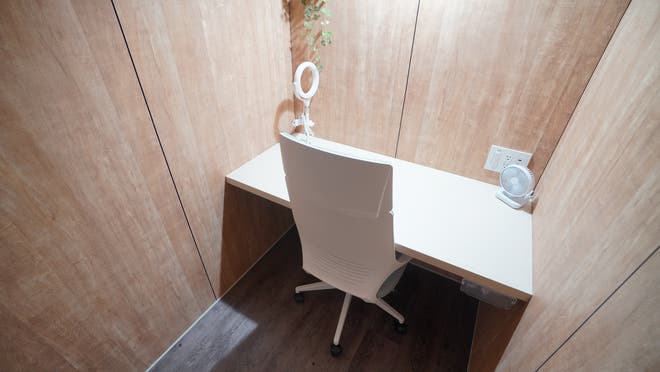 <ビズボ栄駅前No.2>駅直結🚶【ゆったり広めブース】栄駅徒歩2分🚃光回線Wi-Fi📶電源🔌テレワーク/ZOOMの写真5