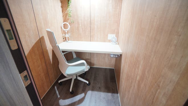 <ビズボ栄駅前No.2>駅直結🚶【ゆったり広めブース】栄駅徒歩2分🚃光回線Wi-Fi📶電源🔌テレワーク/ZOOMの写真6