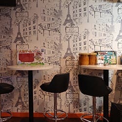 カラオケ🎤ダーツ🎯大画面プロジェクター📽️使い放題！ゴルフマット⛳️マイクスタンド&ギター🎸レンタル！ビール樽等オプション豊富！の写真6