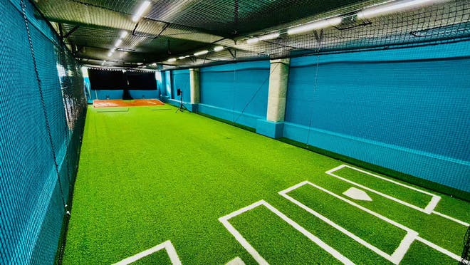 【個人・チーム練習・マンツーマンレッスン・運動教室利用に最適】調布IC隣・西調布駅から徒歩10分・完全貸切・撮影利用可・駐車場有の写真1