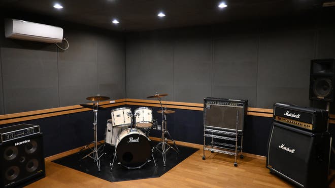 【JR鴻巣駅】🎵リハスタ|完全防音|個人|バンド|🚌バス停徒歩1分🚙無料駐車場有の写真1