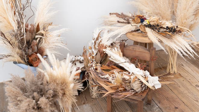 【1時間〜利用可能】自然光が綺麗/廃材の床材に漆喰の空間/撮影小物充実の写真14