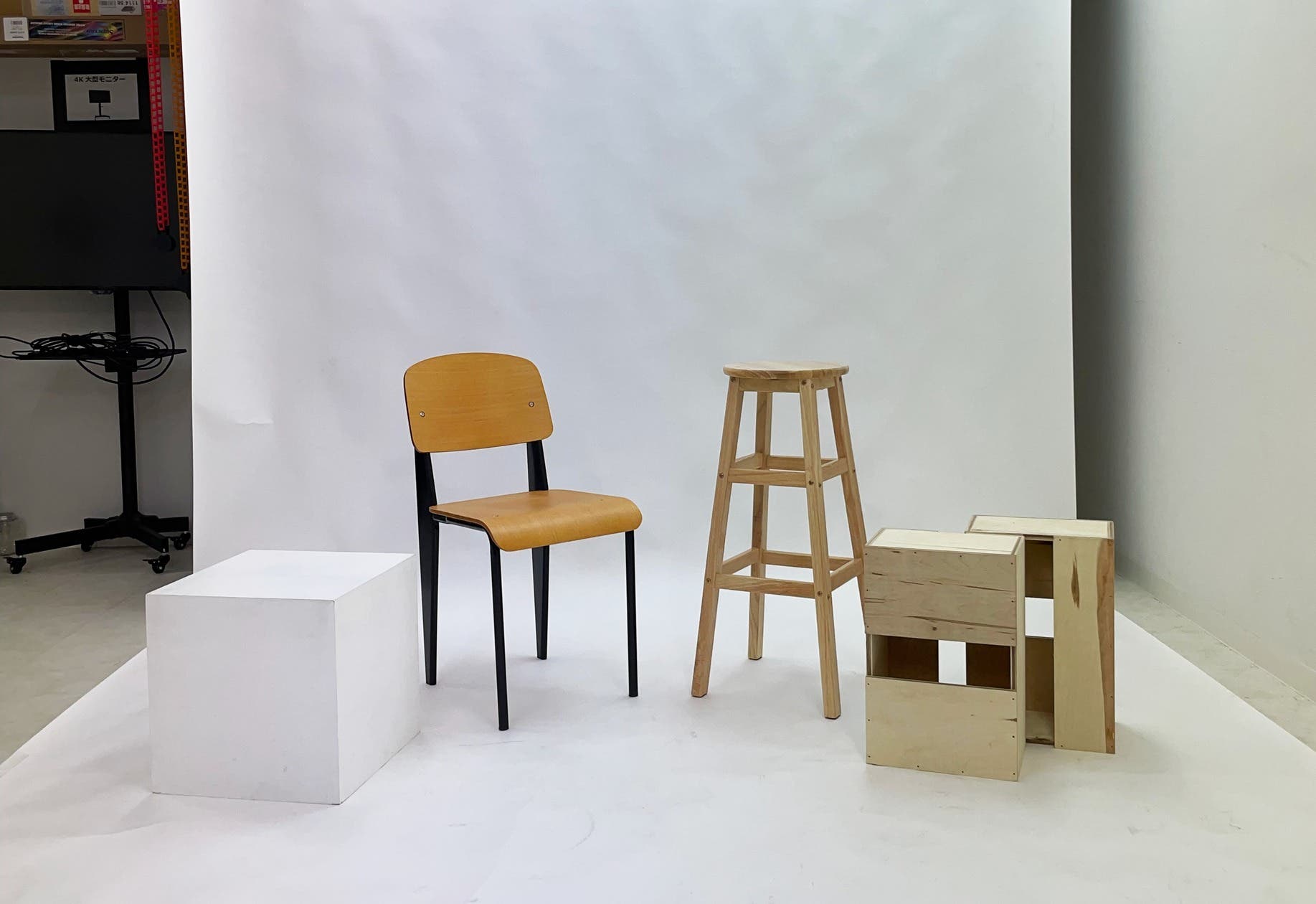 【本格撮影スタジオが1H/3300円〜】上野・浅草の天高2.8mの無料機材多数の超ハイコスパの撮影スタジオの写真27