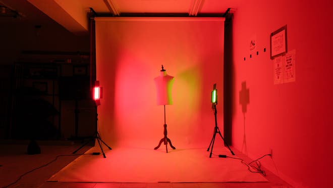 【本格撮影スタジオが1H/3300円〜】上野・浅草の天高2.8mの無料機材多数の超ハイコスパの撮影スタジオの写真7