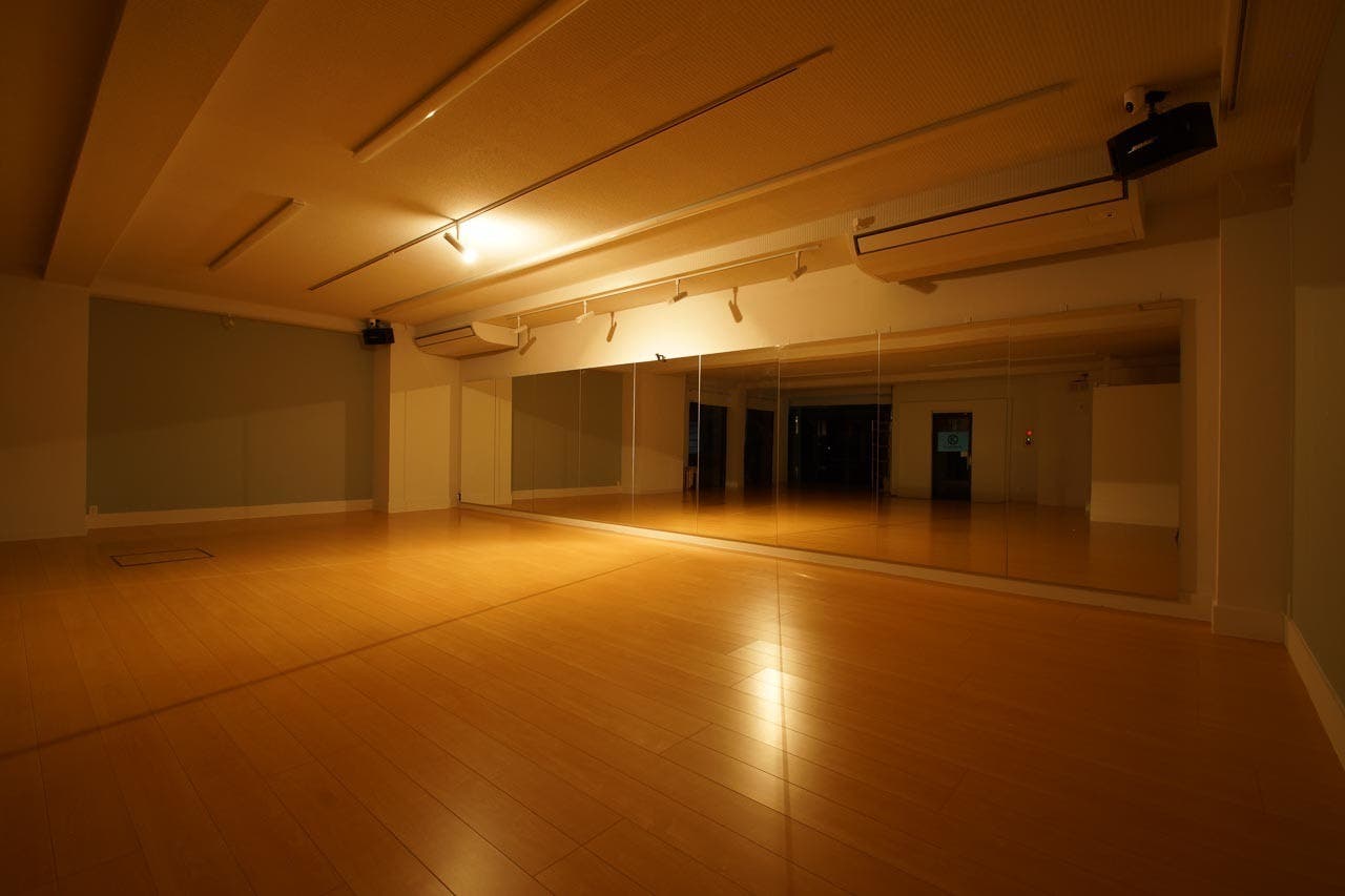 【館林で人気No.1のダンススタジオ】大型ミラー完備丨1時間から利用可丨当日予約OK丨BOSEのスピーカー🔊の写真8