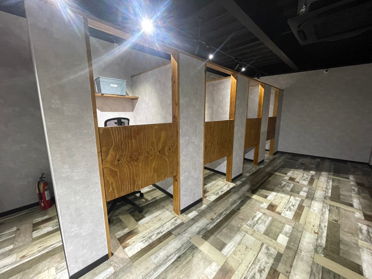 【竹ノ塚】モニター完備！！半個室②（ドア付き）の写真4