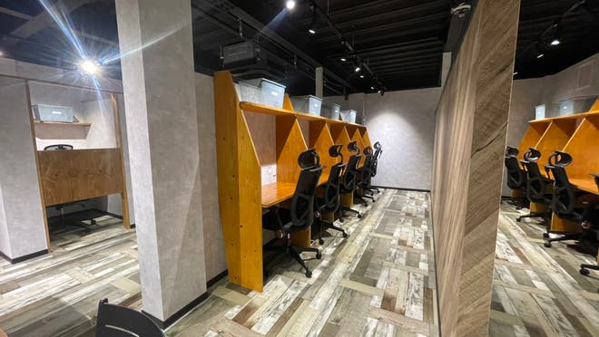 【竹ノ塚】モニター完備!!オープン席③(ドアなし)の写真5