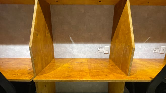 【竹ノ塚】モニター完備!!オープン席④(ドアなし)の写真3