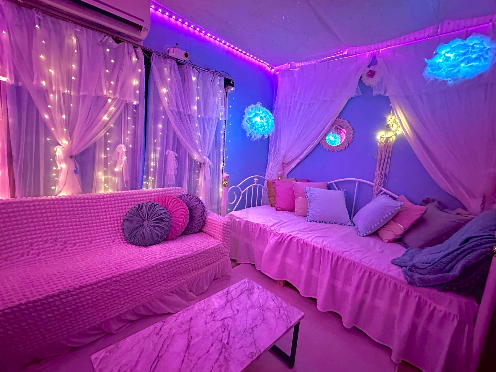 🌸学割🌸レベチな特割🉐SNSで大人気‼️LEDライト搭載✨100インチプロジェクター映画見放題🎥大人気ゲーム機ボドゲ完備の写真5