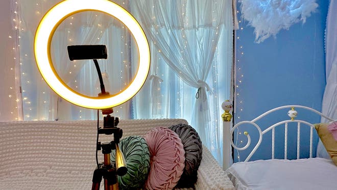 🌸学割🌸レベチな特割🉐SNSで大人気‼️LEDライト搭載✨100インチプロジェクター映画見放題🎥大人気ゲーム機ボドゲ完備の写真14