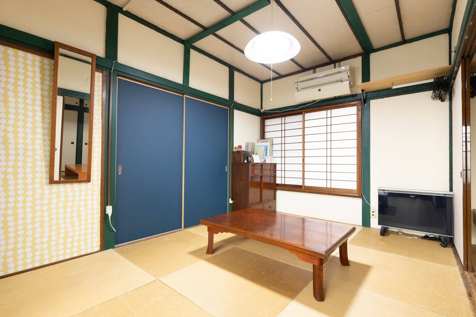 世田谷の古民家1階‼️6畳2間続き間、3駅つかえてとても便利の写真6